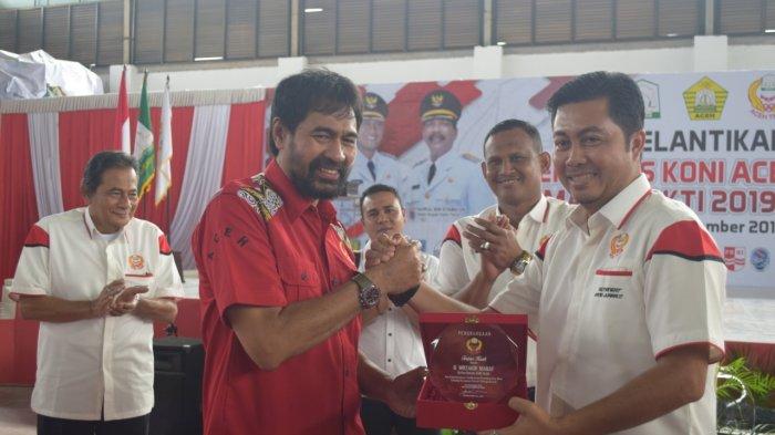Mualem Lantik Pengurus KONI Aceh Timur Periode 2019-2023 - Serambinews.com Mualem Lantik Pengurus KONI Aceh Timur Periode 2019-2023 - Serambinews.com