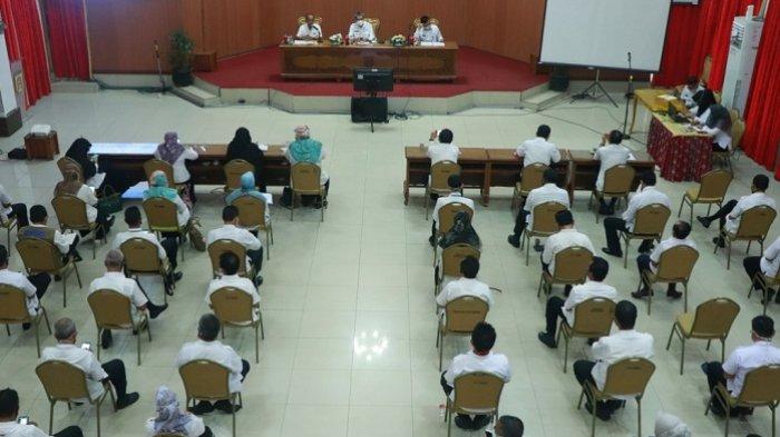 Pemko Banjarbaru Gelar Rakor Pimpinan SKPD, Bahas Penanganan Covid-19 ... Pemko Banjarbaru Gelar Rakor Pimpinan SKPD, Bahas Penanganan Covid-19 ...
