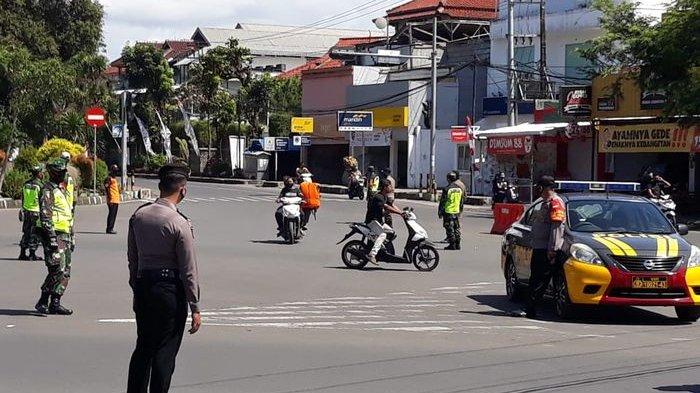 Masih Bandel Enggan Kenakan Masker 44 Wisatawan Dan Warga Di Pantai