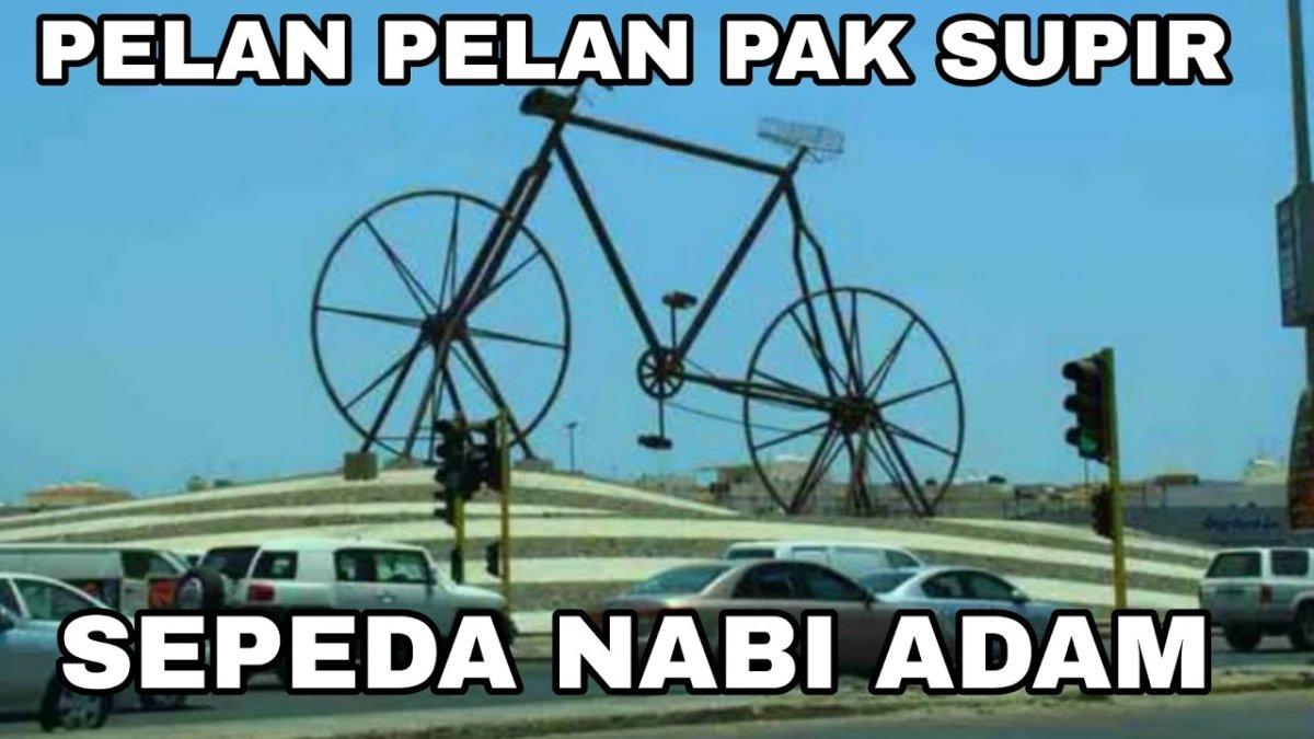 MEME TikTok Viral Pak Sopir Sepeda Nabi Adam, Ternyata Sepeda Besar di ... MEME TikTok Viral Pak Sopir Sepeda Nabi Adam, Ternyata Sepeda Besar di ...