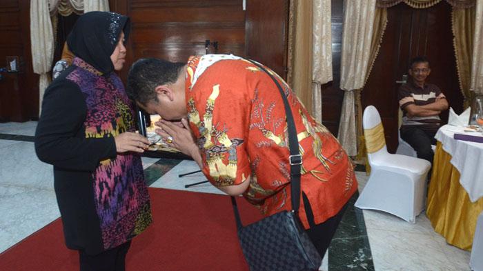 Senin Besok, Nurwiyatno Resmi Gantikan Risma - Surya.co.id Senin Besok, Nurwiyatno Resmi Gantikan Risma - Surya.co.id
